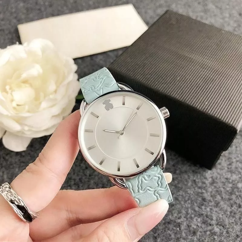 Chic Slimline Quartz Watch for Women - Dazpy